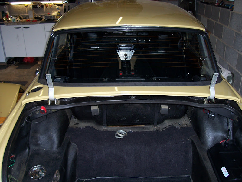 Brian Humphreys - Rover P6 Classic Cars: Fitting a Heated Rear Windscreen